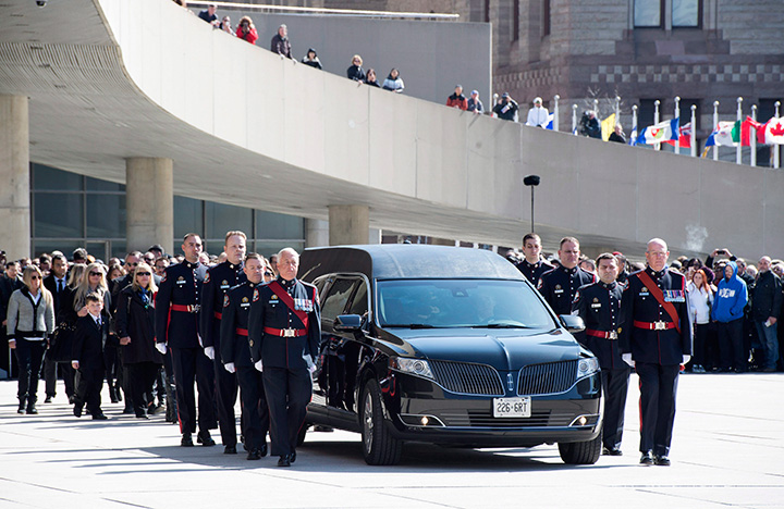 IN PHOTOS: Mourners say final goodbyes to former Toronto mayor Rob Ford ...