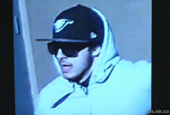 Toronto police release images of serial bank robbery suspect - Toronto ...