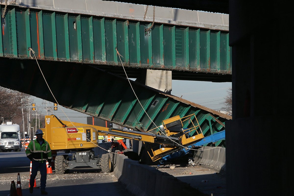 40-ton beam falls on Illinois construction crew, killing 1 - National ...