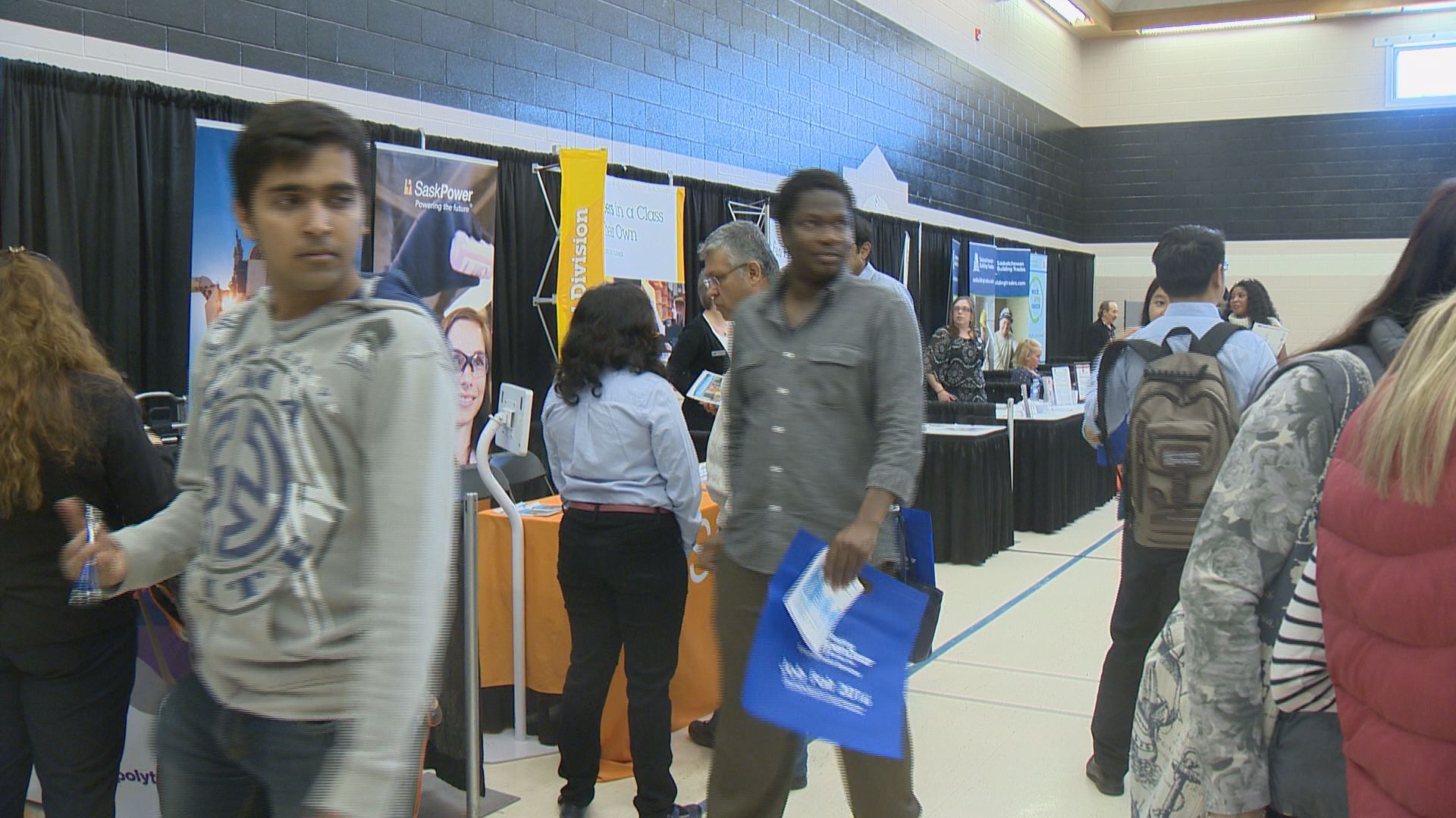 Regina job-seekers flock to local job fair - Regina | Globalnews.ca