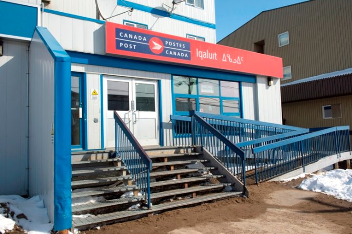 Can building a bank save Canada Post? - National | Globalnews.ca