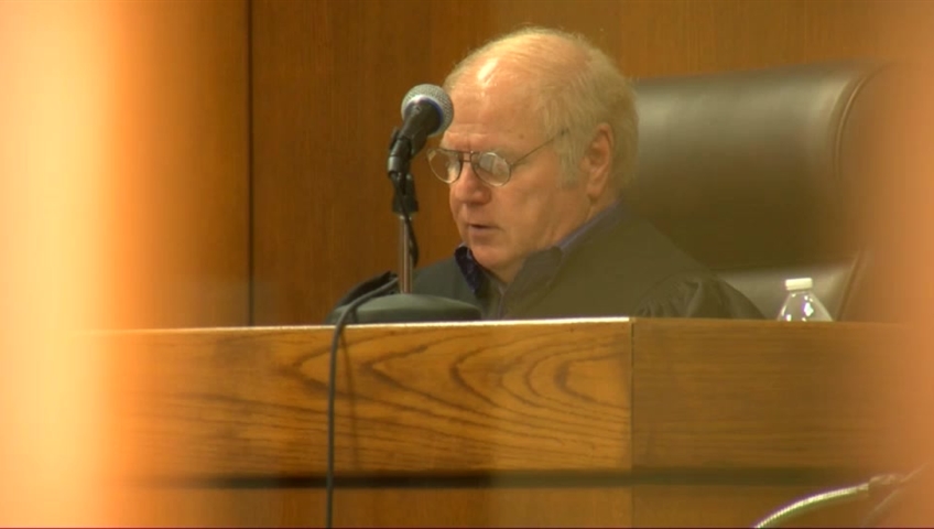 Arkansas judge resigns over claims he traded reduced sentences for ...