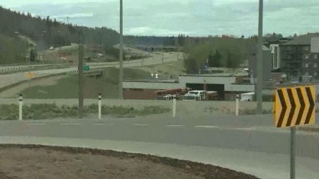 Gallery: Video, pictures of Fort McMurray wildfire damage media tour ...