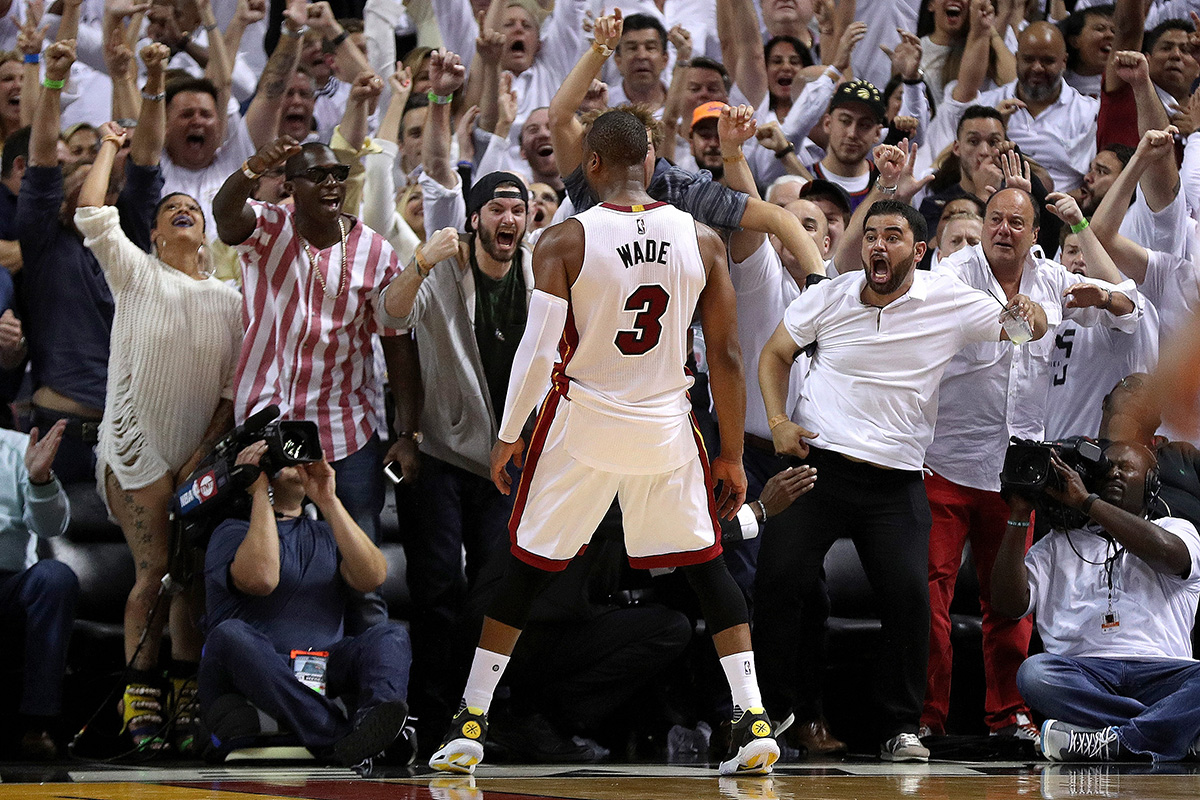 Heat’s Dwyane Wade continues to torch Raptors, Miami beats Toronto in ...