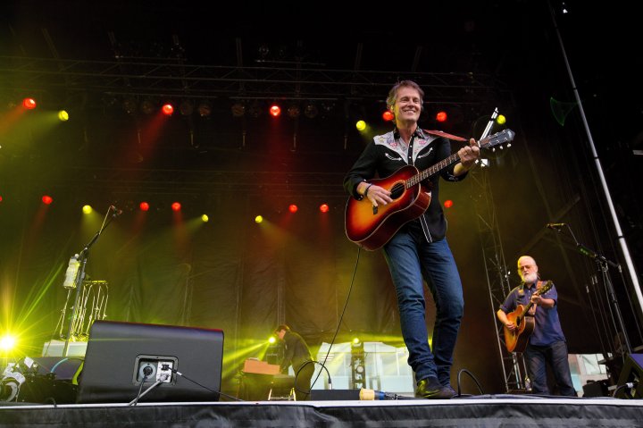 PHOTOS: Fire Aid concert for Fort McMurray ends on a high note ...