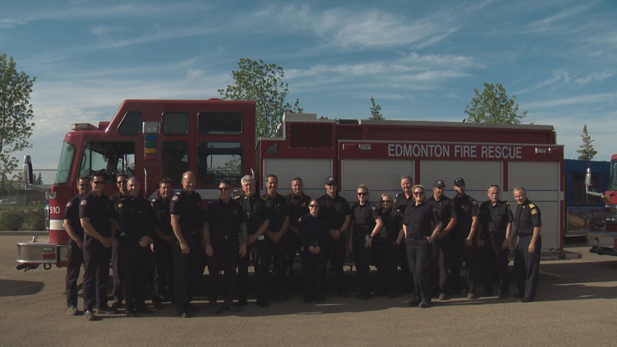 Edmonton firefighters return home from Fort McMurray | Globalnews.ca