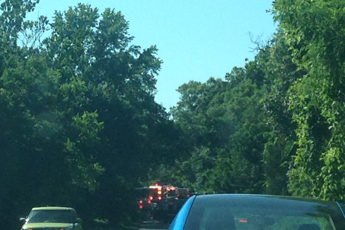 1 killed, 19 injured after tour bus overturns near Mount Vernon estate ...