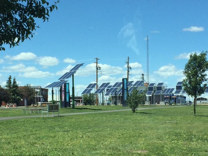 Town of Vulcan unveils solar park | Globalnews.ca