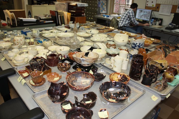 300-year-old Philadelphia toilets yield thousands of artifacts ...