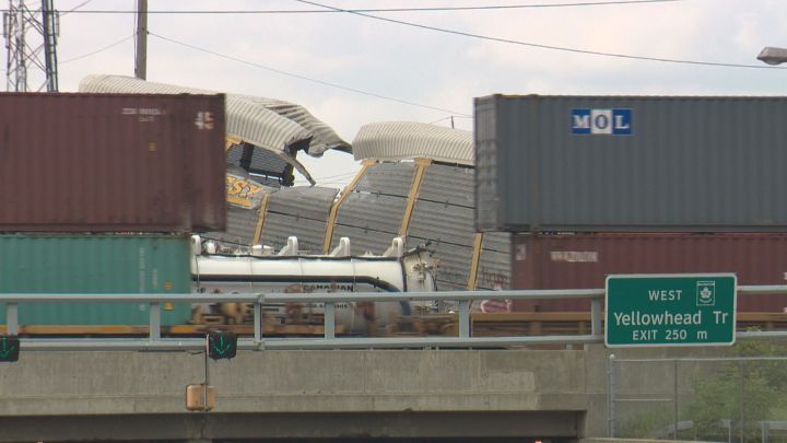 CN train derails in Edmonton Sunday | Globalnews.ca