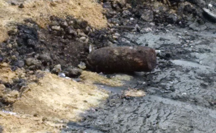 Unexploded artillery shell discovered on Mayfair Avenue - Winnipeg ...