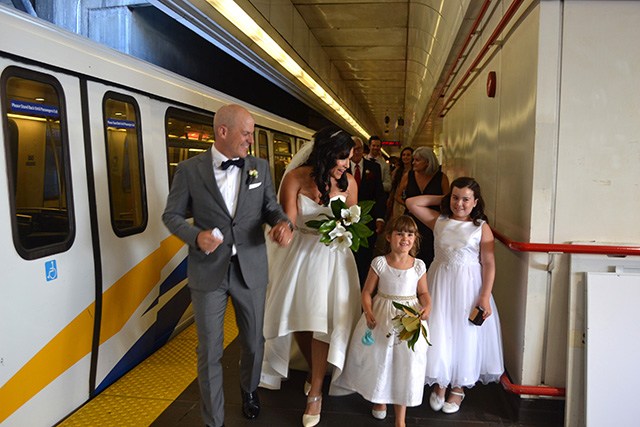 PHOTOS: Couple gets married on SkyTrain after meeting on board 3 years ...