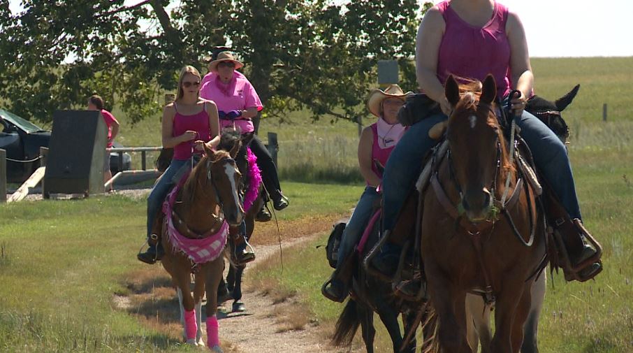 Group spending 23 days horseback riding for breast cancer research ...