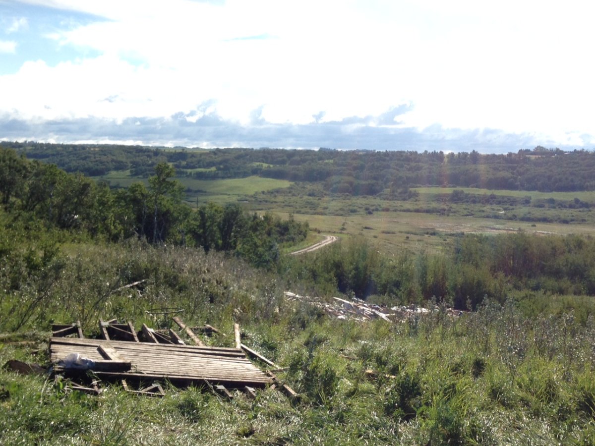Tornado tears roof apart, flips over bus in Waywayseecappo First Nation ...