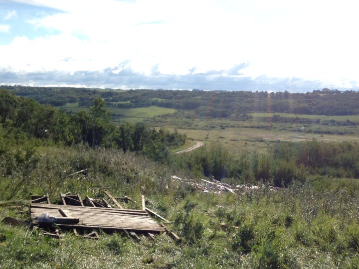 Tornado tears roof apart, flips over bus in Waywayseecappo First Nation ...