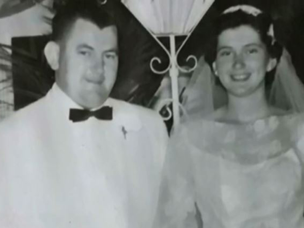 Couple married 59 years die hours apart holding hands - National ...