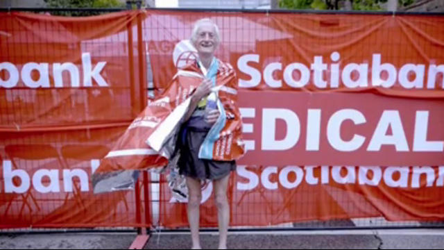 Ed Whitlock, 85, smashes world marathon record at Toronto Waterfront ...