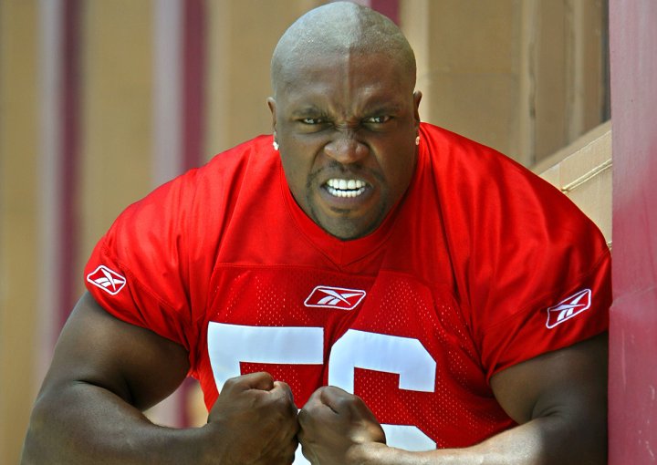 Donald Trump gets special message from office linebacker Terry Tate ...