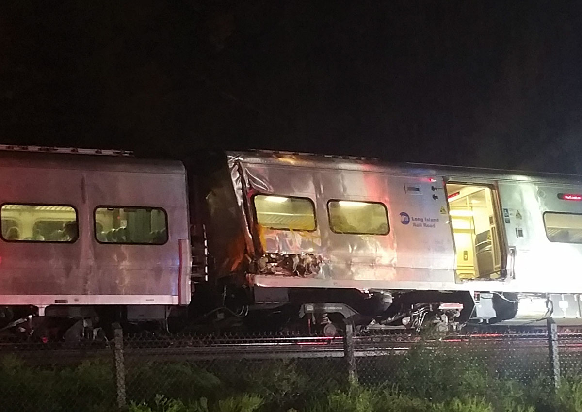 2 trains in NY side-swipe each other leaving 33 injured - National ...