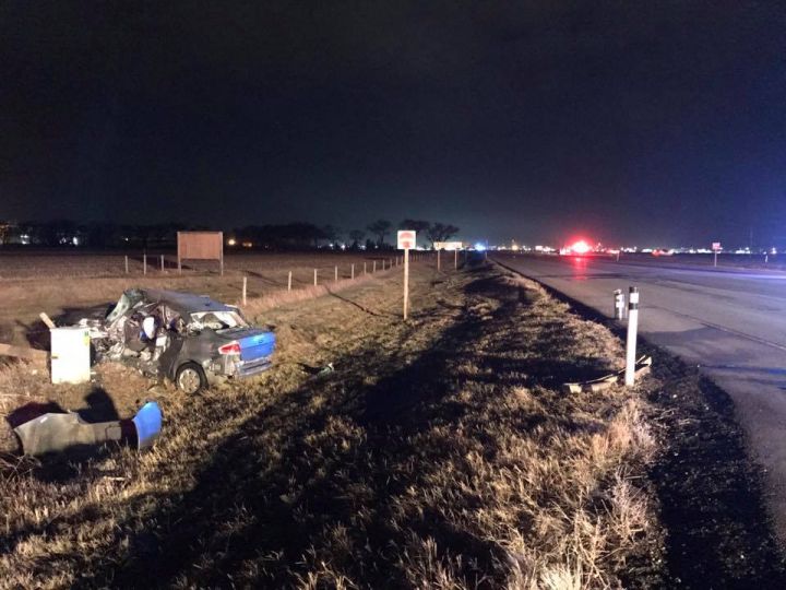 1 dead, 2 taken to hospital after southern Alberta crash - Lethbridge ...