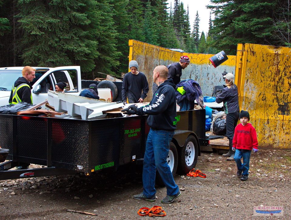 Okanagan forest clean-up | Globalnews.ca