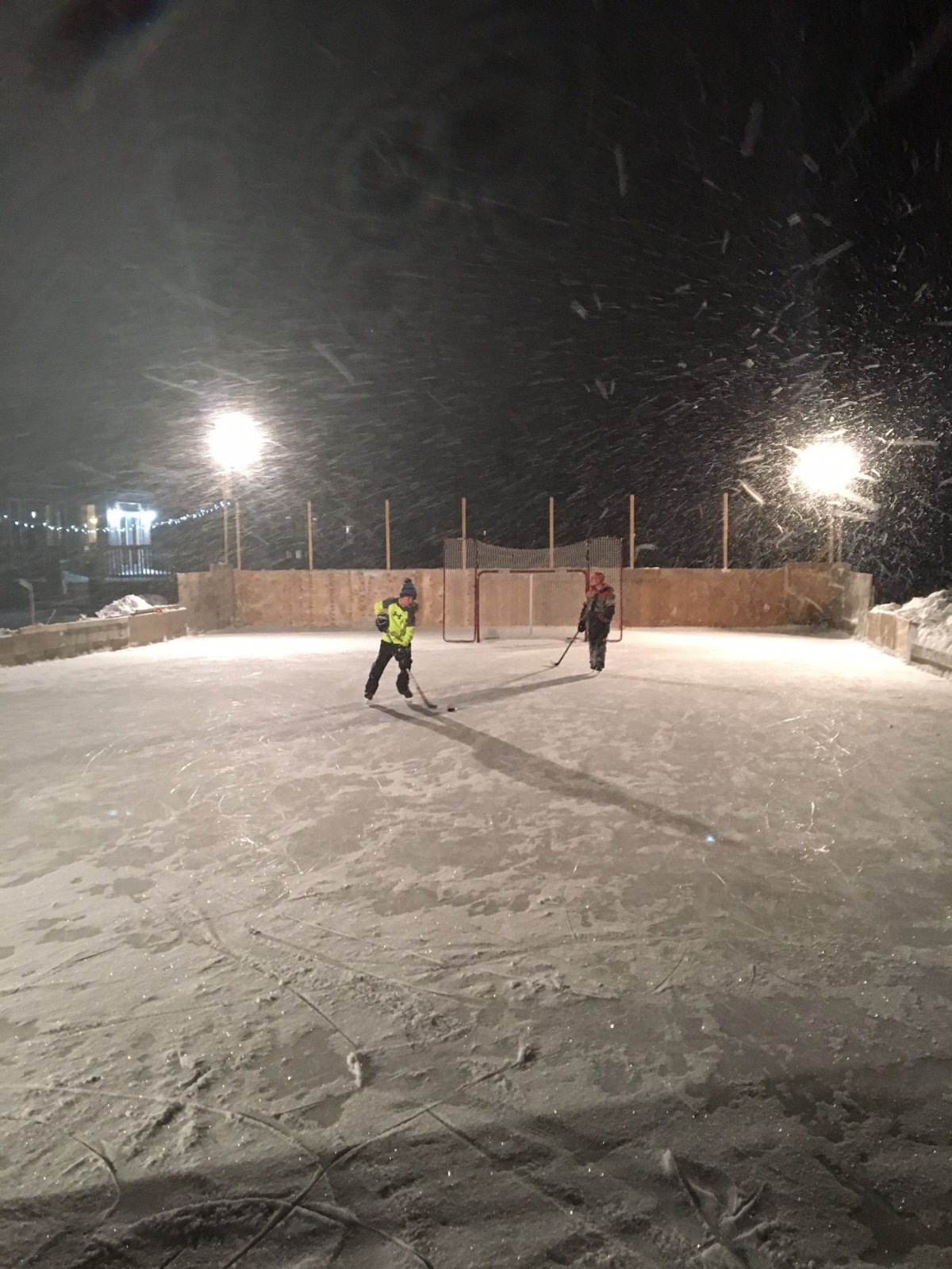 Vote: Manitoba’s best backyard skating rink - Winnipeg | Globalnews.ca