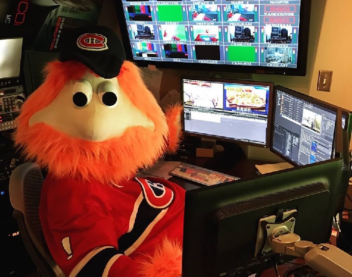 Habs’ mascot Youppi! guest hosts Global News Morning in Montreal ...