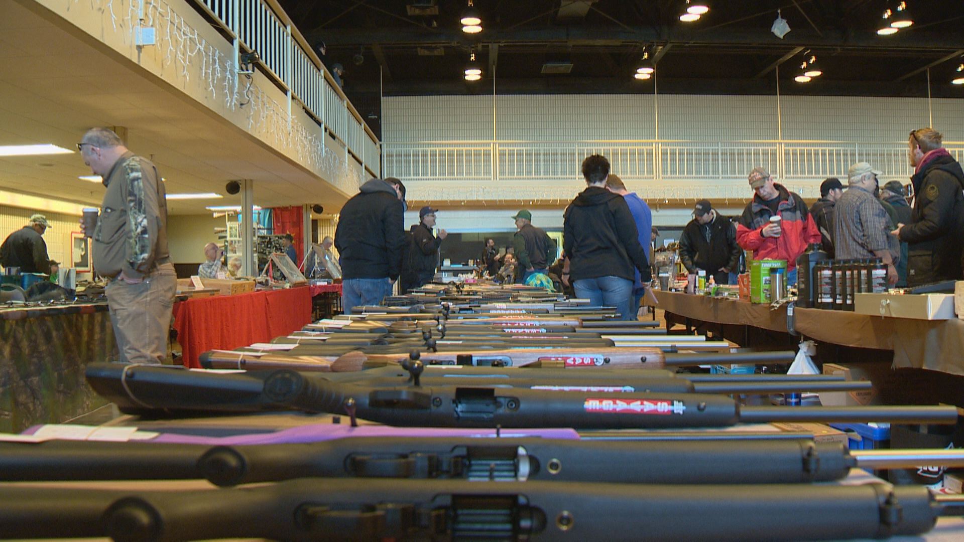 Memories and nostalgia at Regina’s annual gun show - Regina | Globalnews.ca