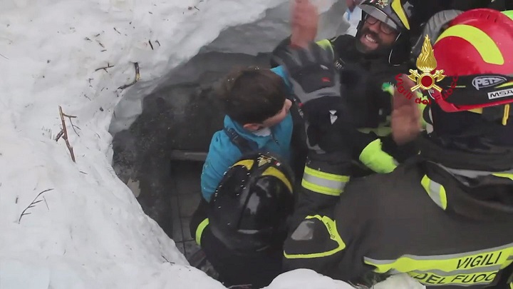 Italy avalanche: ‘Miracle underway’ as rescuers pull out at least 10 ...