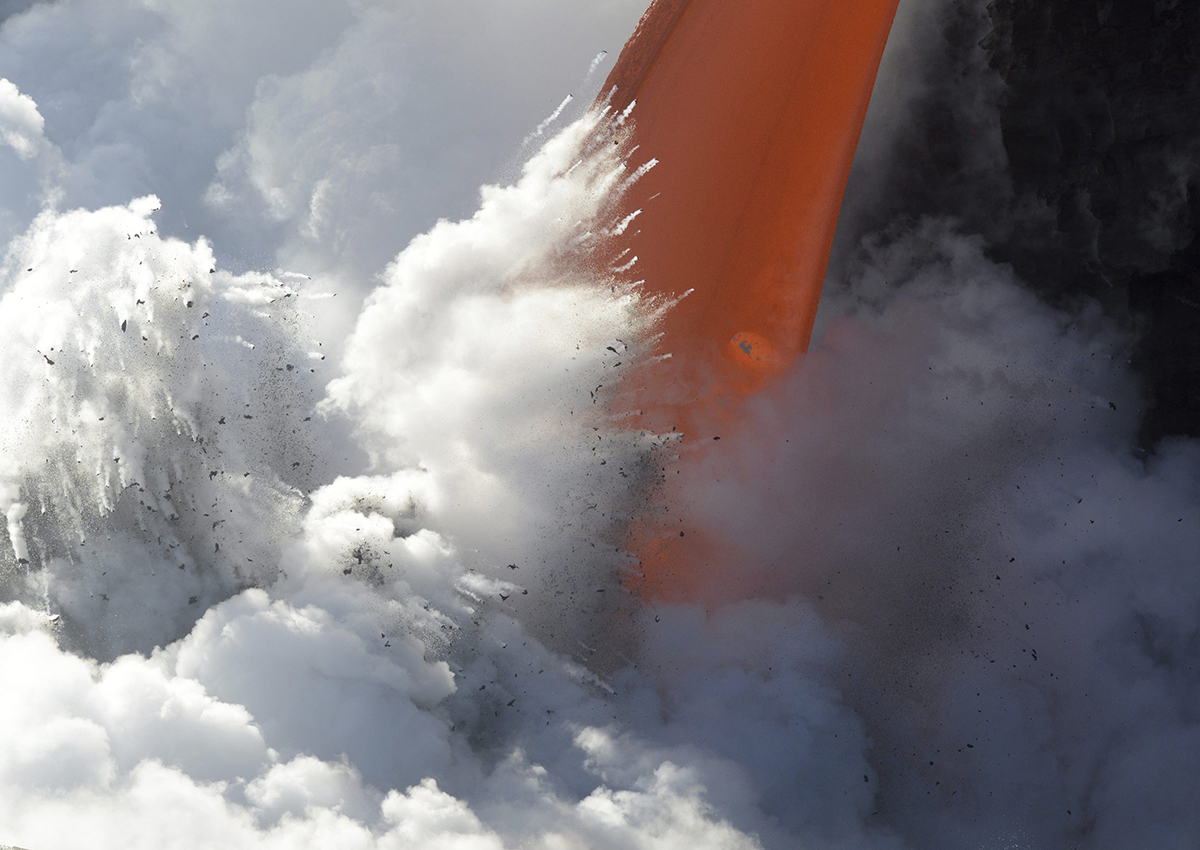 Massive ‘firehose’ lava stream gushing into ocean in Hawaii - National ...