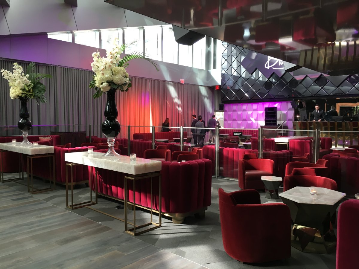 At Vancouver’s Trump Tower grand opening, two worlds collide ...