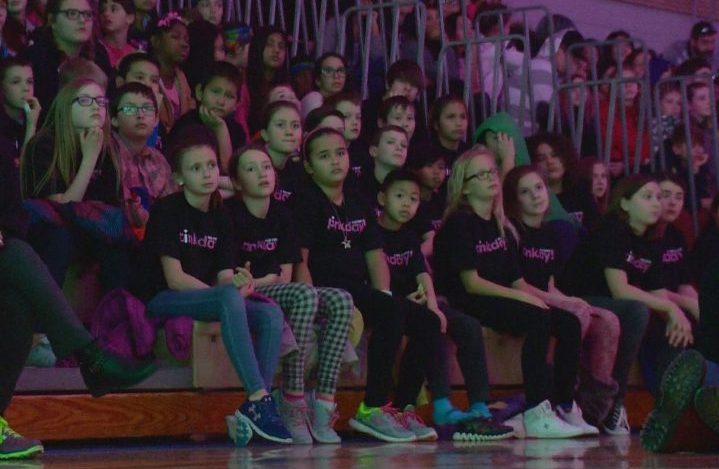 Saskatoon students stand up against bullying on Pink Day - Saskatoon ...