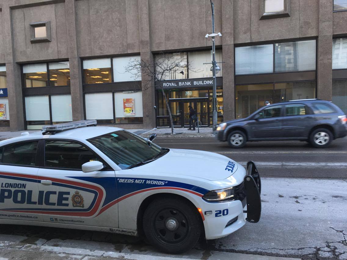 53-year-old London man in custody after 2 downtown banks robbed 10 ...