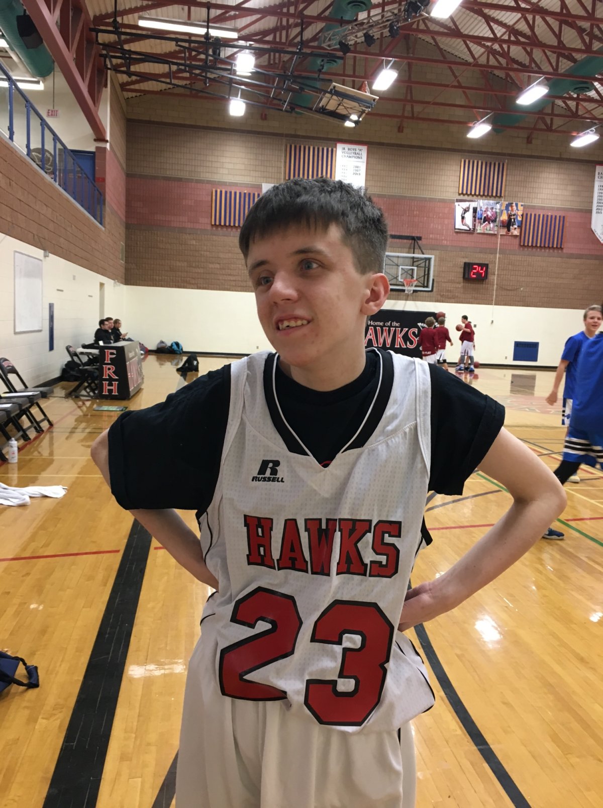 Alberta teen with 3 brain tumours becomes school basketball team’s ...