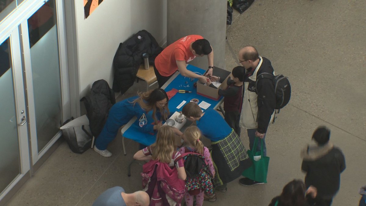In Photos: Edmonton students experiment with sciences at U of A ...