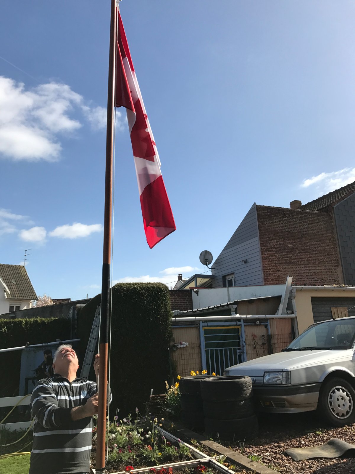 French town plastered with over 500 Canadian flags for Vimy Ridge ...