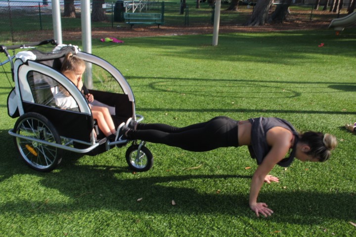 Mom’s playground fitness routine shows how parents can get fit ...