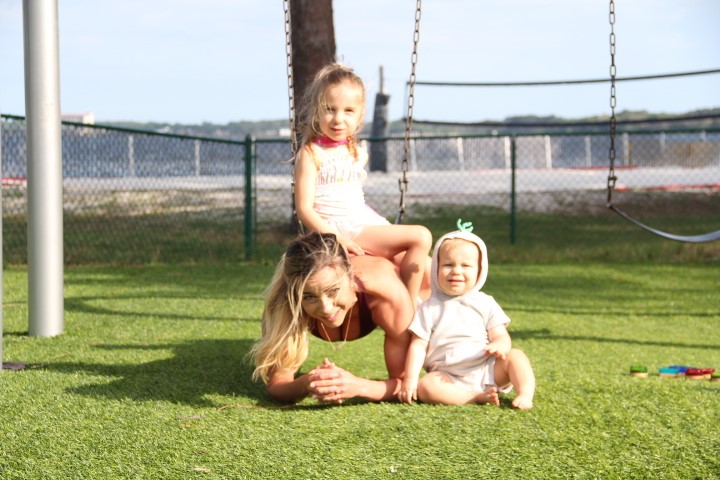 Mom’s playground fitness routine shows how parents can get fit ...