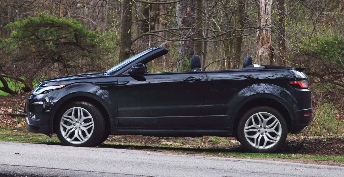2017 Range Rover Evoque convertible: Strange, stylish and swanky ...
