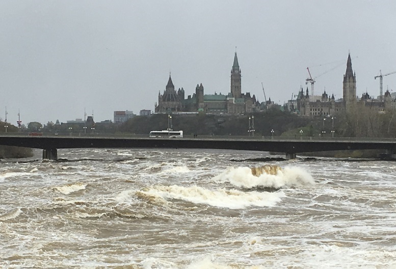 Ottawa River water levels rising, risk of ‘minor flooding’ - Ottawa ...