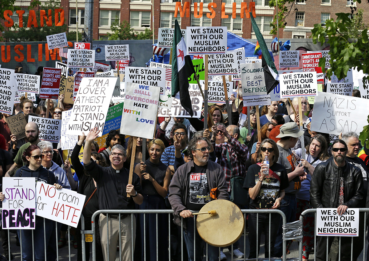 Protesters, counter-protesters rally over Muslim law across U.S ...