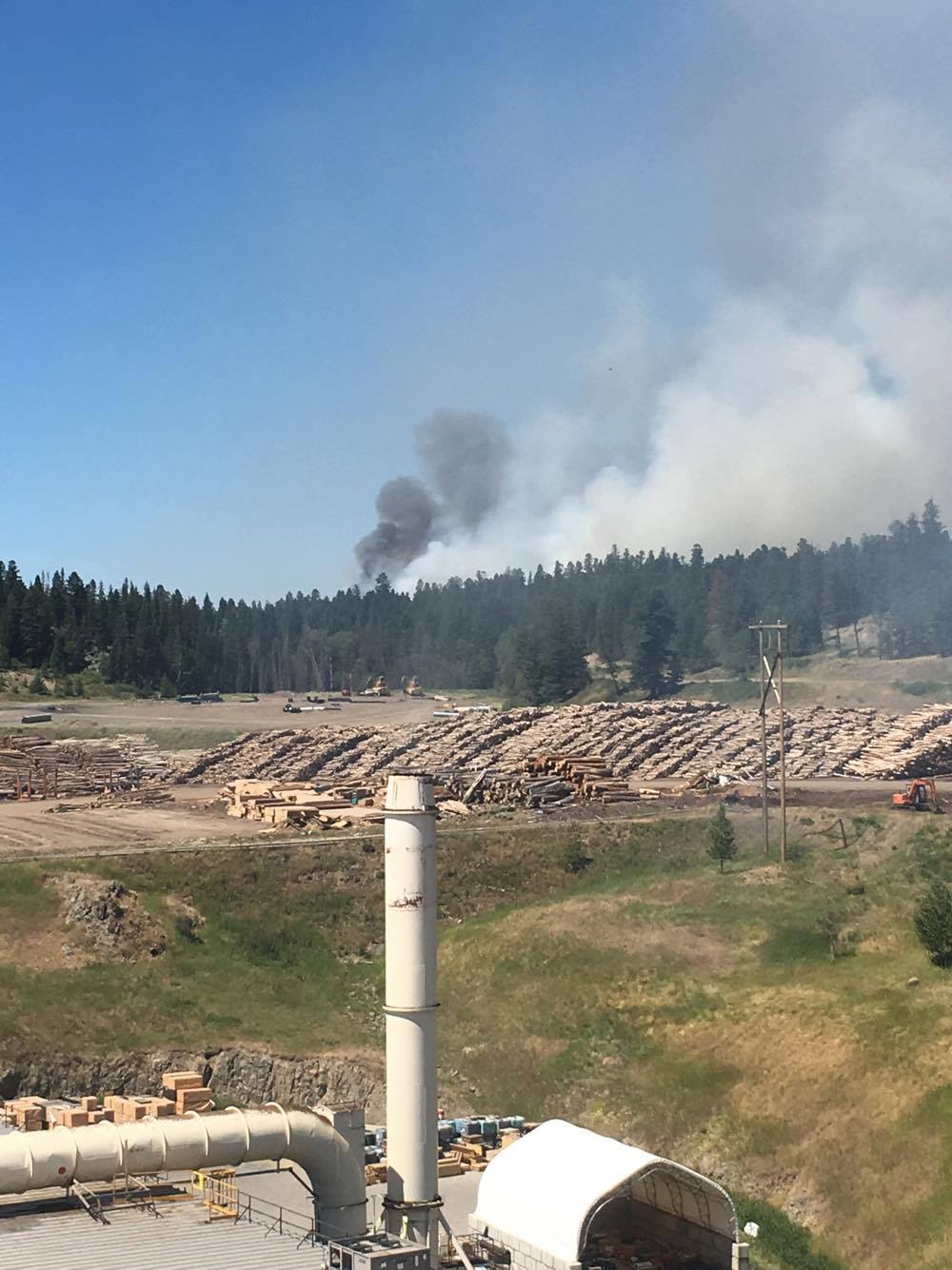 Wildfire burning west of 100 Mile House, B.C. grows to 3,200 hectares ...