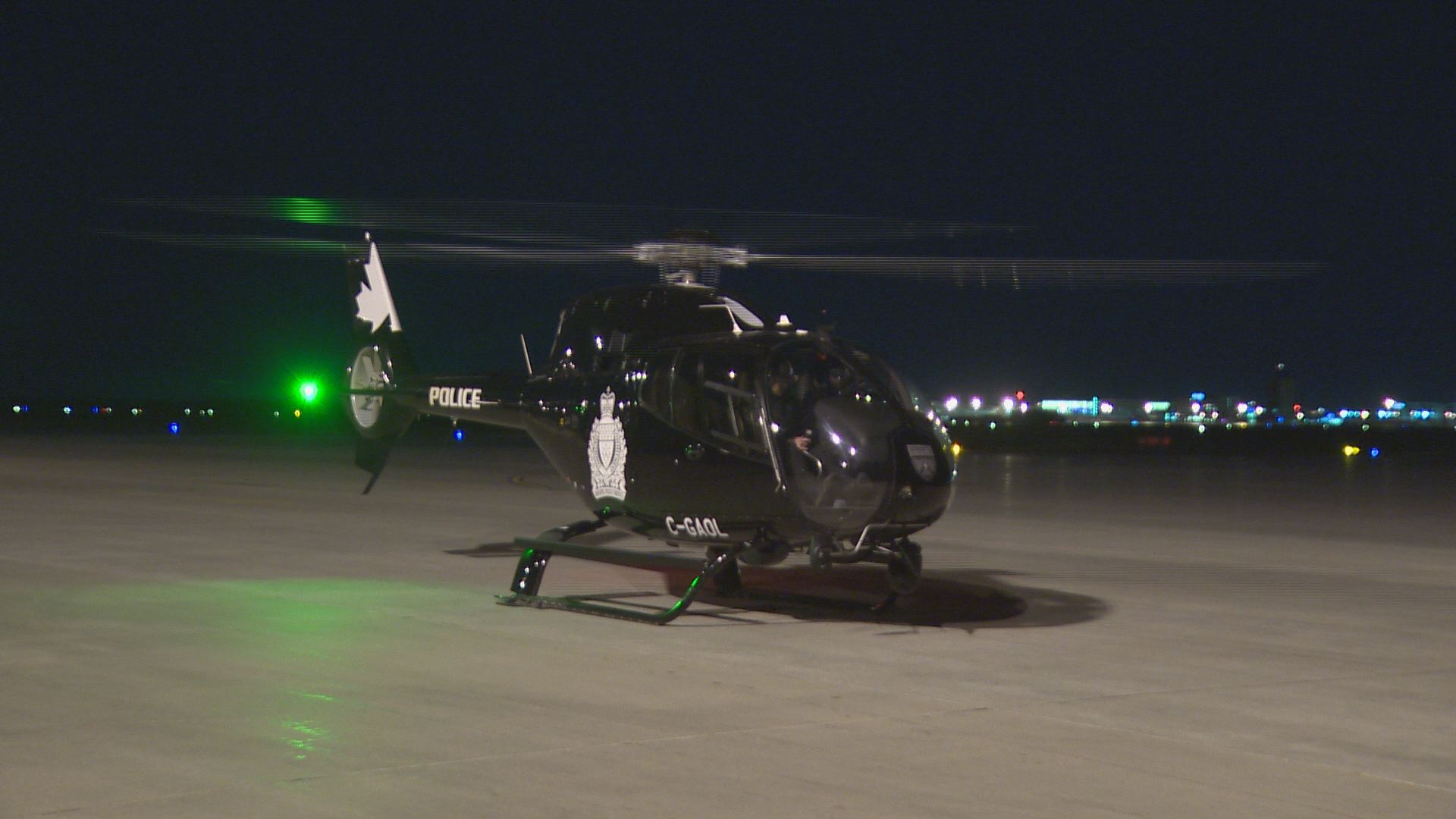 EXCLUSIVE: A behind the scenes fly along with Winnipeg police’s AIR-1 ...