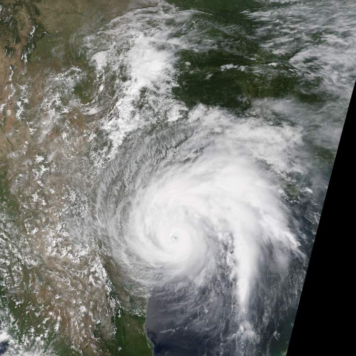 Hurricane Harvey satellite photos show a devastating storm making ...