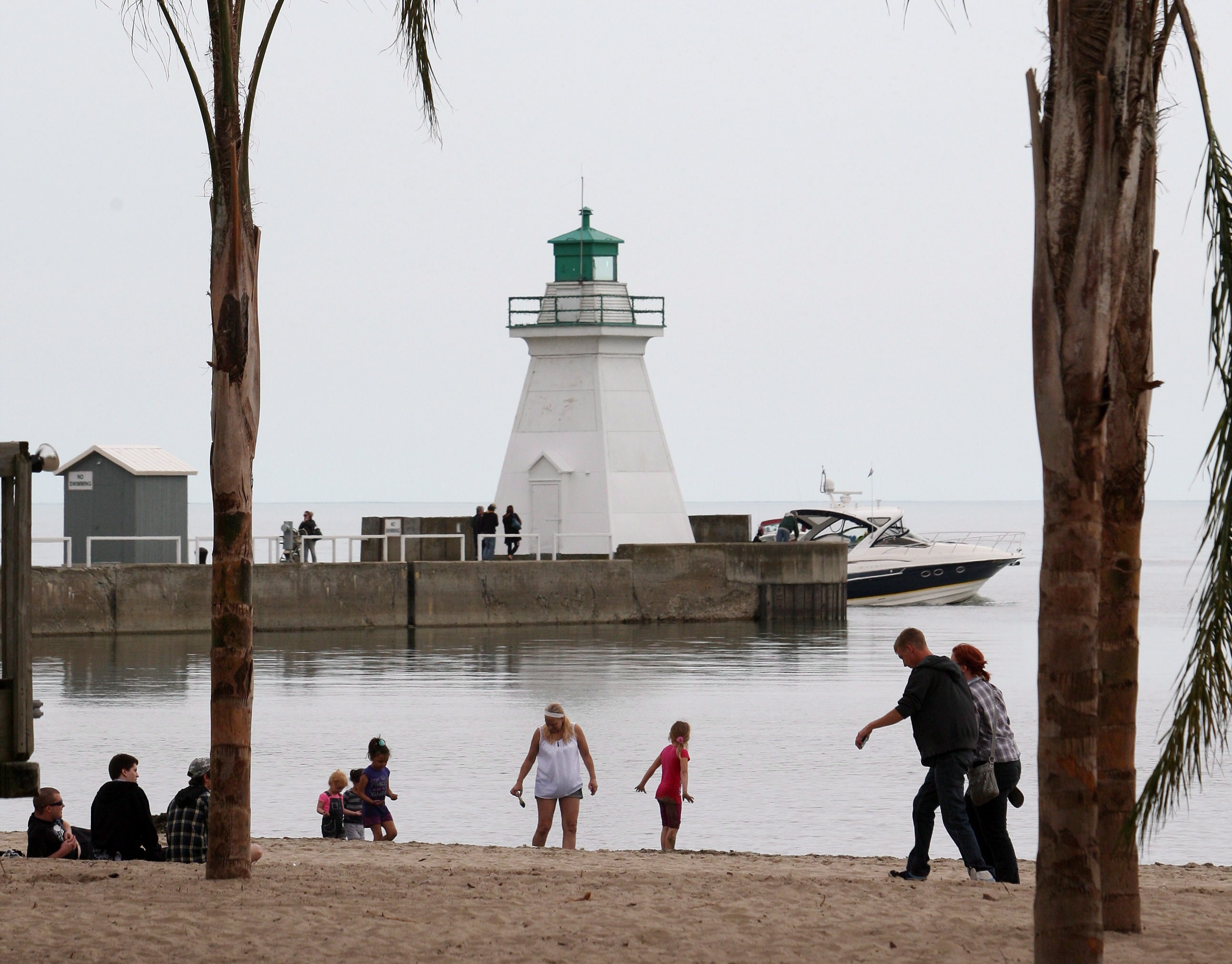 Are Dogs Allowed At Port Dover Beach