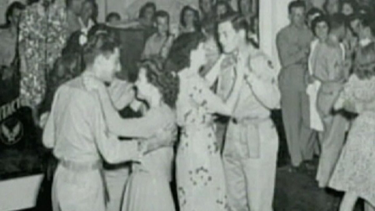 Canadian veteran, British war bride married for 75 years die hours ...