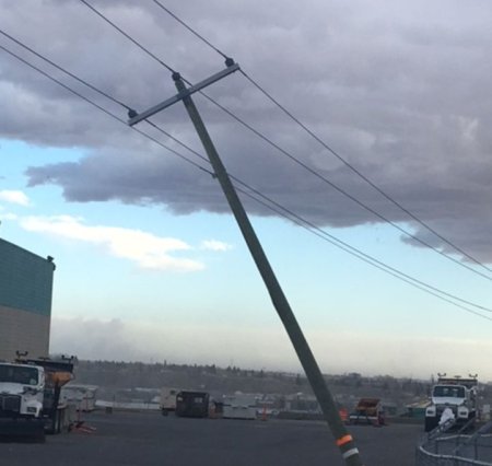 Calgary cleans up after powerful windstorm sweeps through city ...