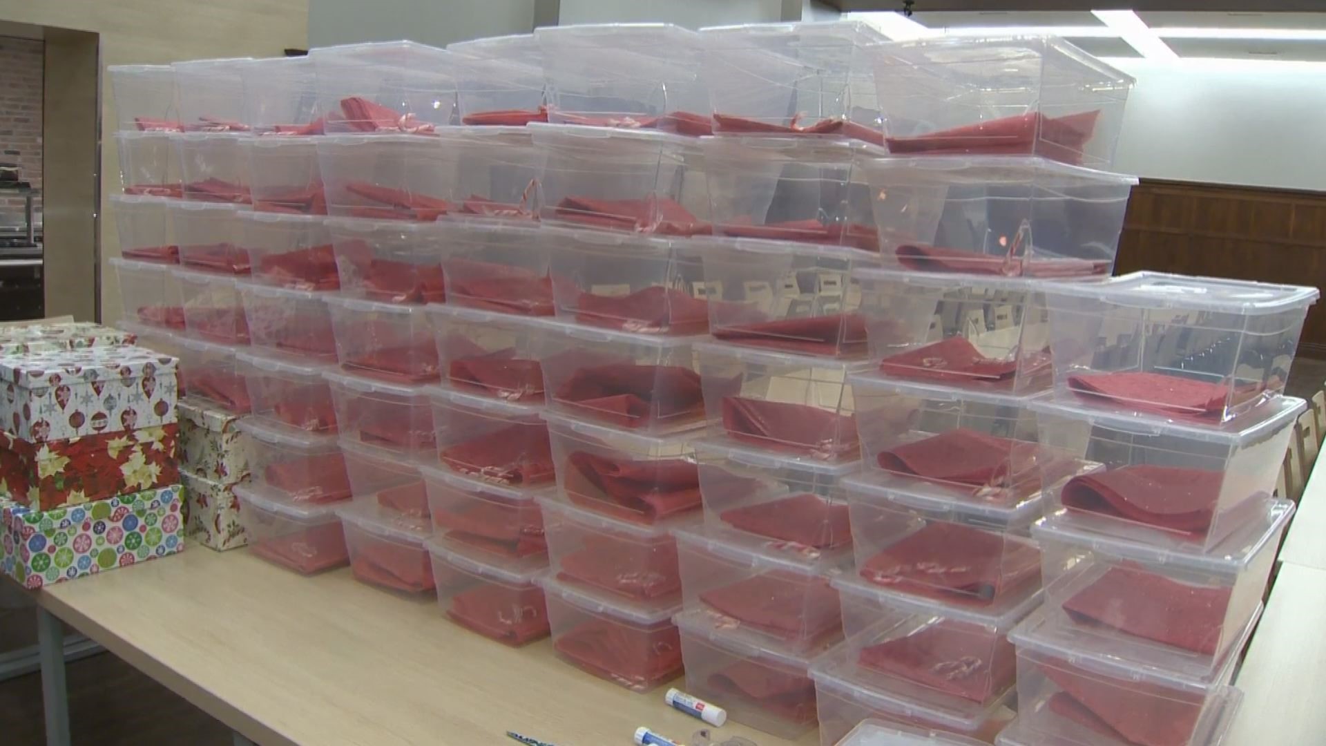 Lower Canada College parents host Shoebox Project party - Montreal ...
