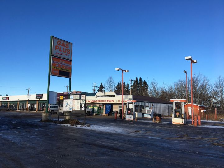 Gas station employee injured during armed robbery in central Alberta ...