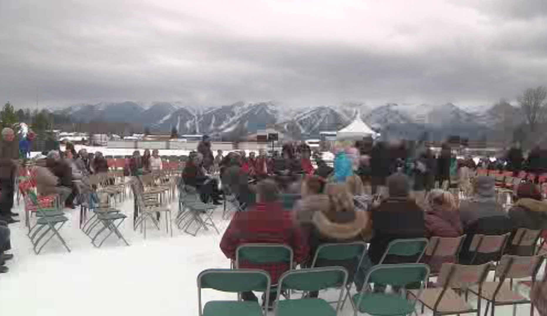 Hundreds of mourners come out in the cold to say goodbye to Fernie leak ...